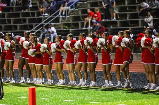 DHS cheer team making a comeback – The Raider Press
