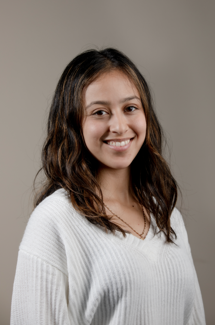 Jessika Harkay, a visiting reporter, inspires young DHS journalists ...